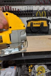 3 Steps to Create a Live Edge from a Normal Board - Pine and Poplar