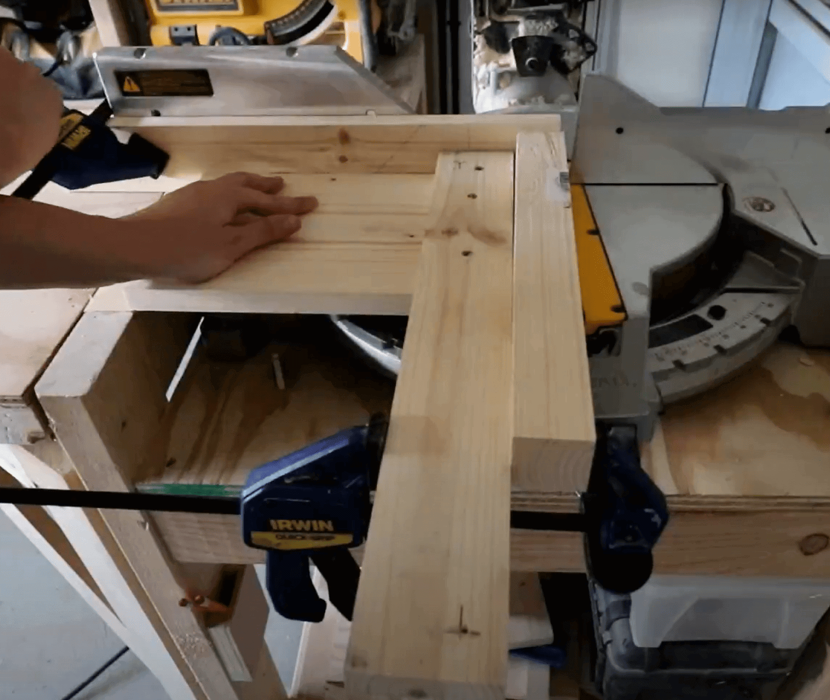 DIY Taper Leg Jig - for the Miter Saw