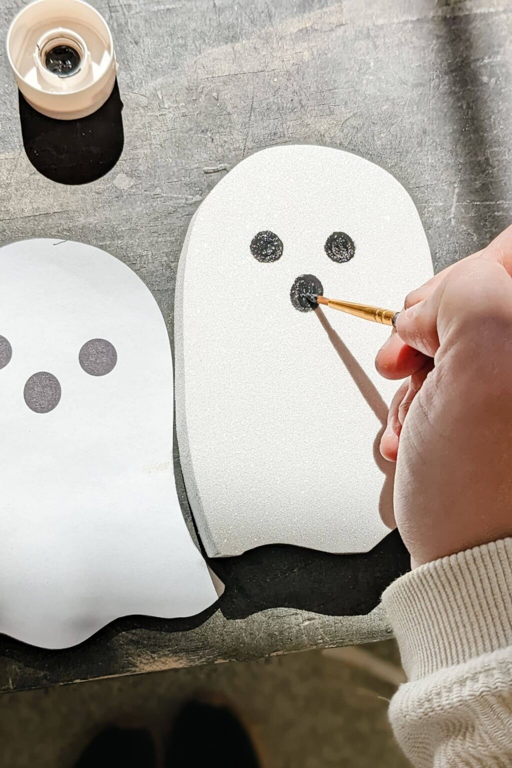 Easy DIY Ghosts for Halloween Decor - Pine and Poplar