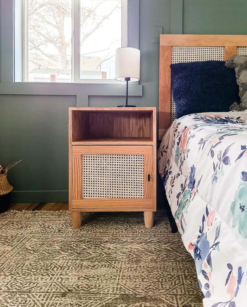 19+ DIY Nightstand Plans You Can Build This Weekend