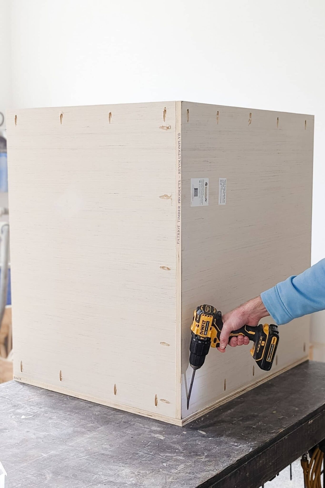 How to Build a Simple Cabinet Box - Pine and Poplar