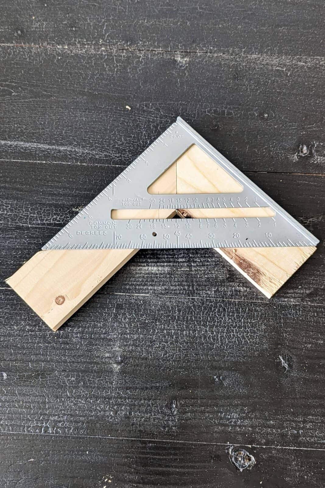 How to Use a Speed Square for Angles
