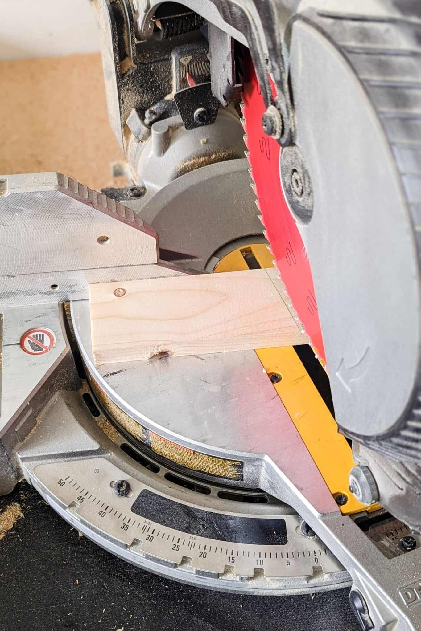 How to Use a Speed Square for Angles