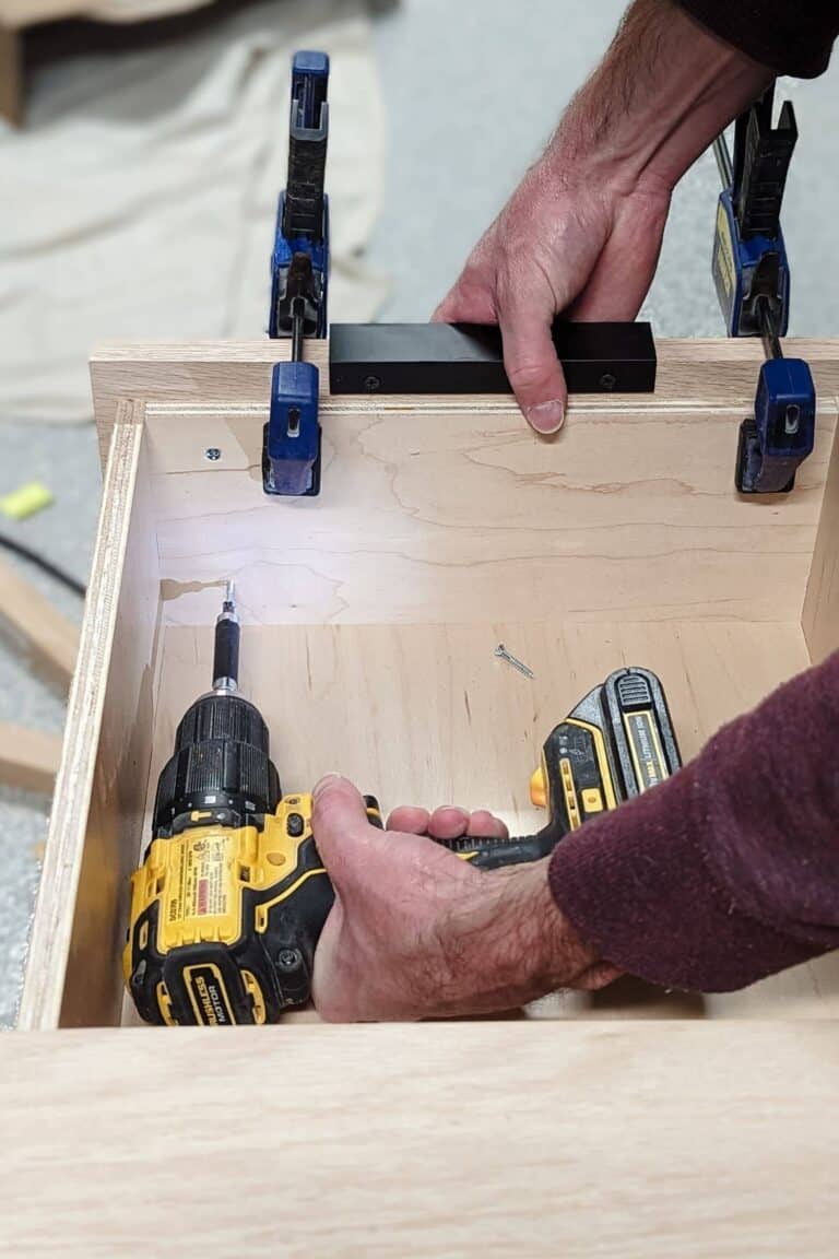 DIY Modern Dresser - With 9 Drawers! - Pine and Poplar