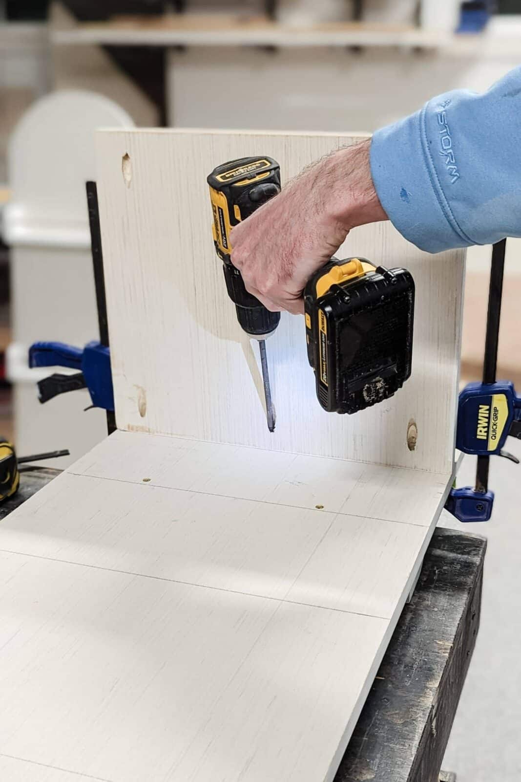 DIY Rotating Bookshelf - Pine and Poplar