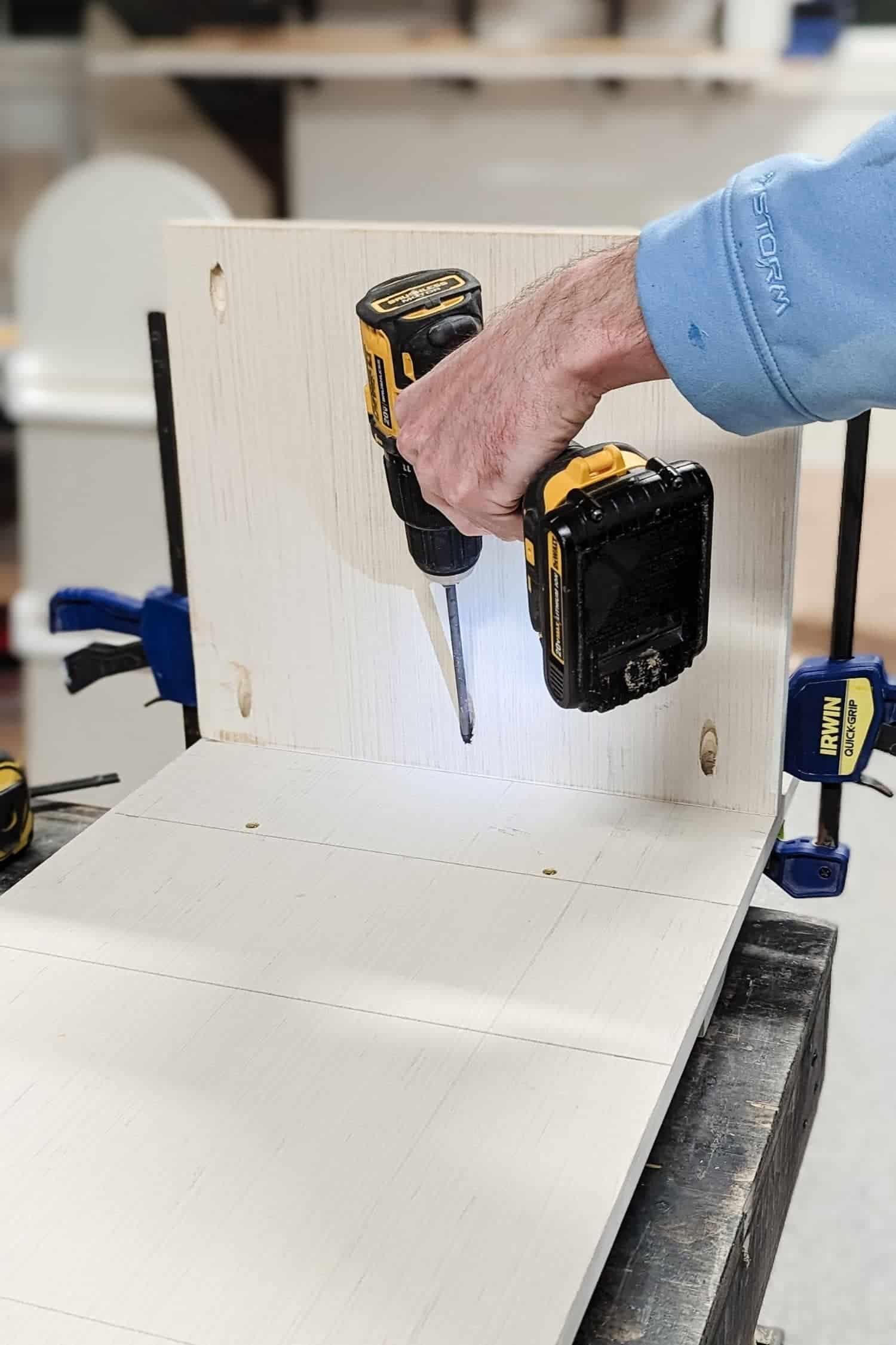 DIY Rotating Bookshelf - Pine and Poplar