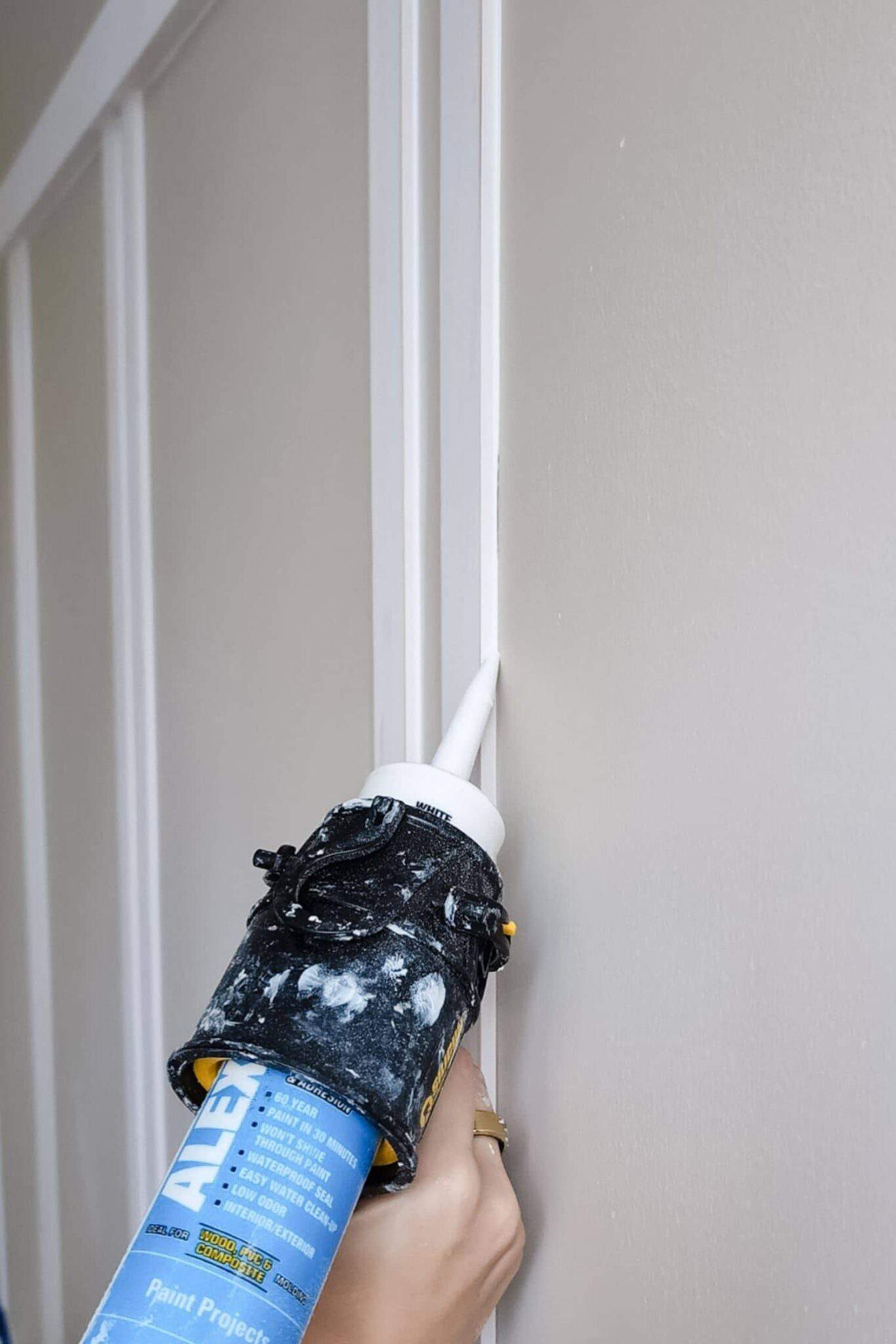 Easy DIY Board and Batten Wall (Without Removing Baseboards) - Pine and ...