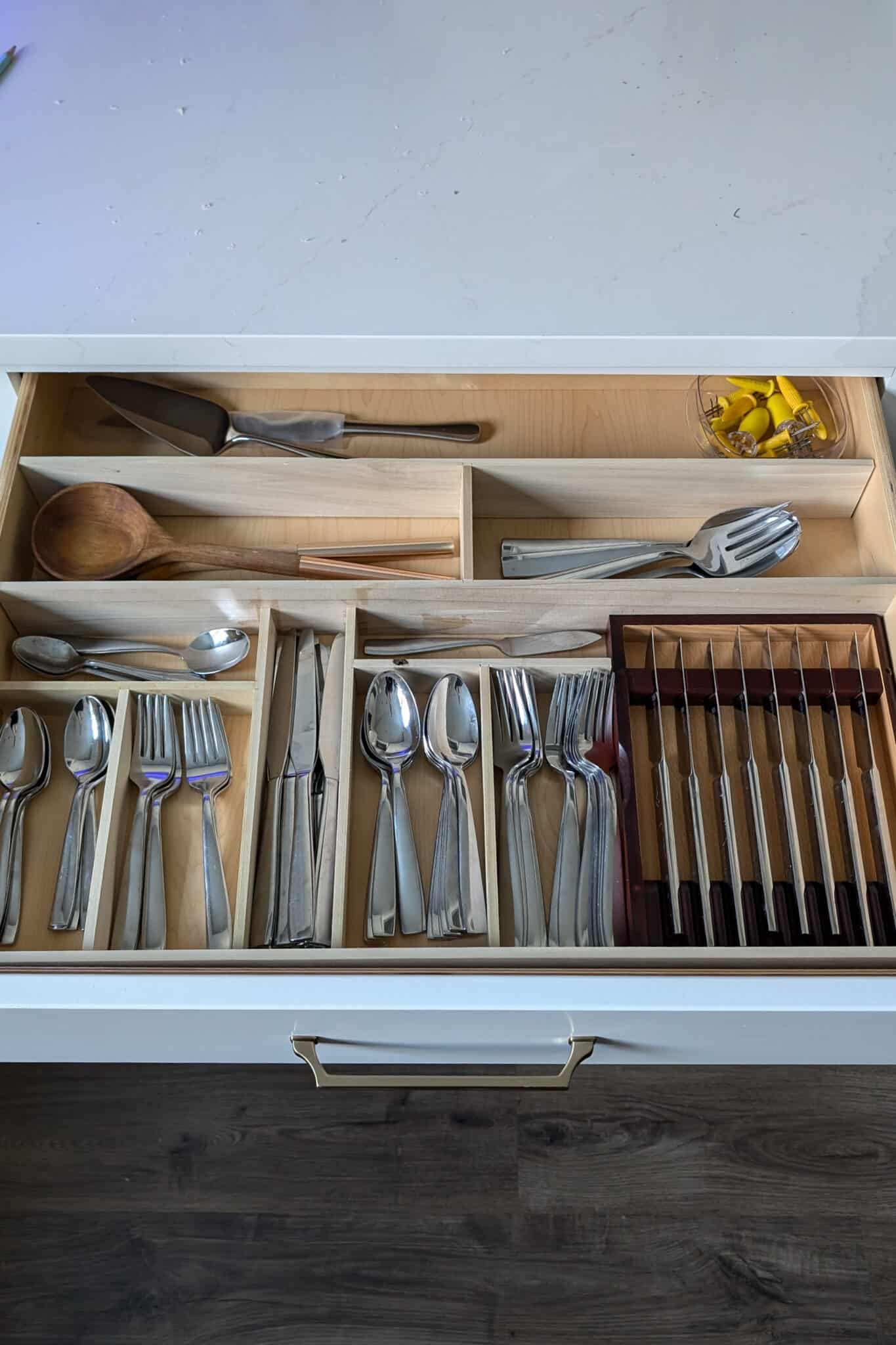 Easy DIY Drawer Organizer - Pine and Poplar